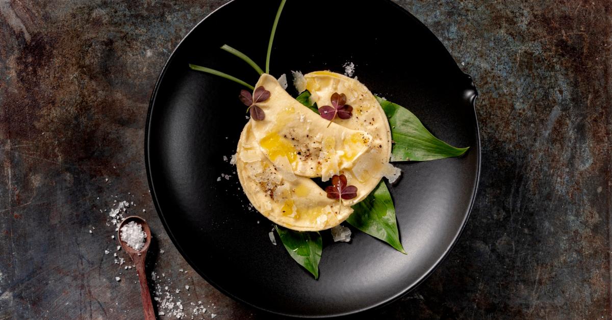 Recipe for stuffed dumplings with wild garlic