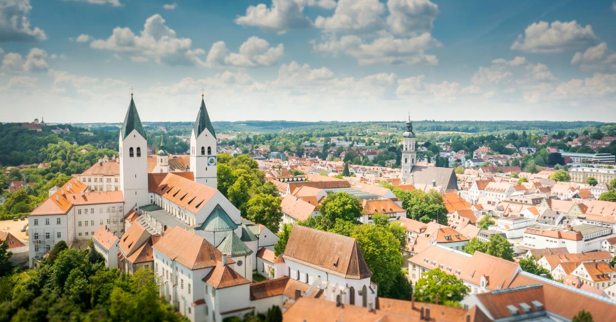 Munich + surroundings: 8 tips for excursions by train and bus