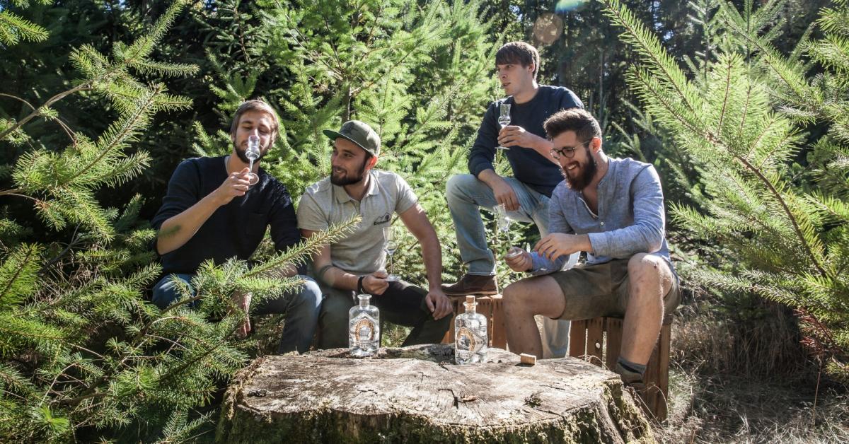 „Snow White“ gin from the forest